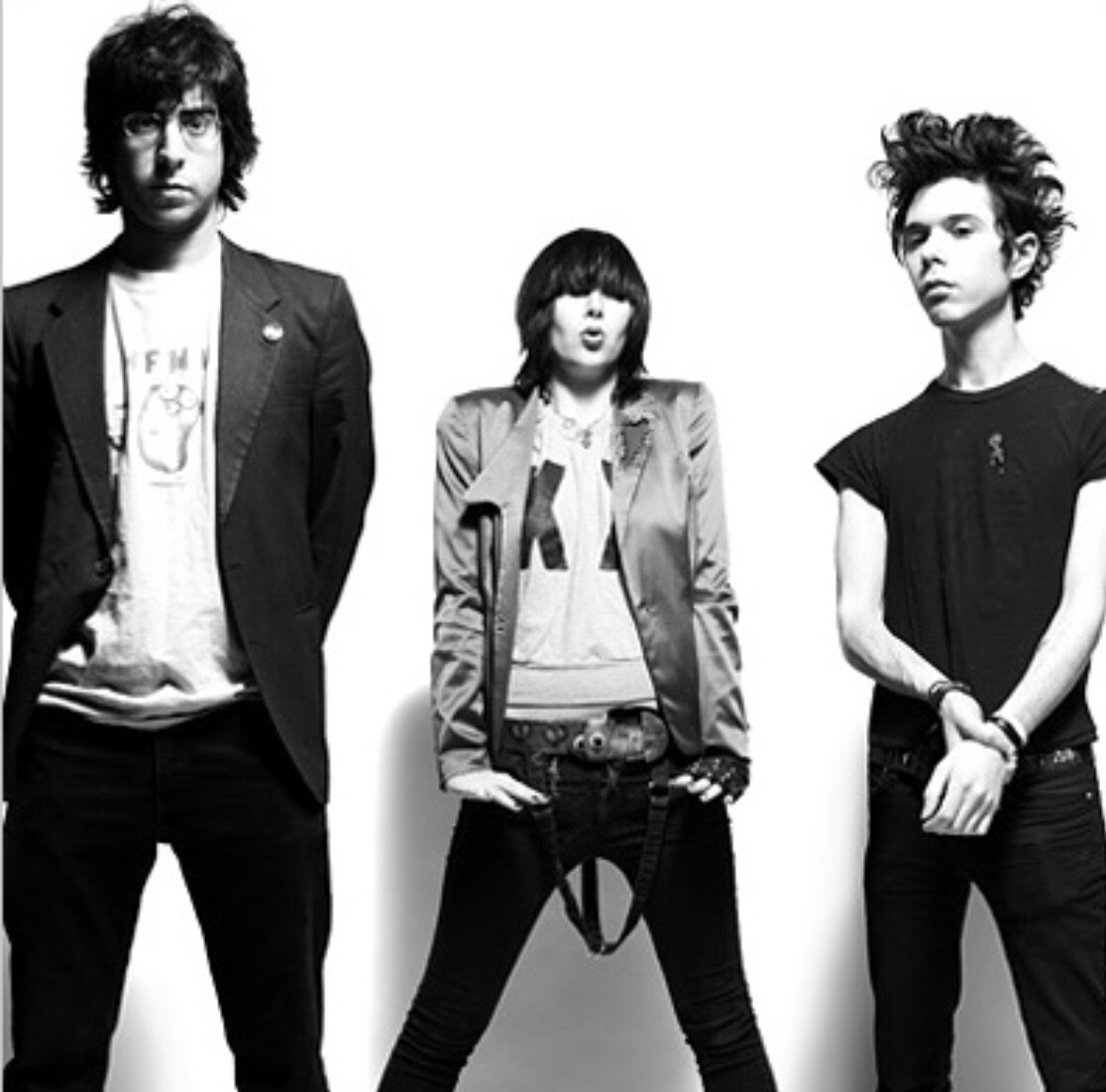 Yeah Yeah Yeahs – “Y-Control”/“Zero” [Music Videos] #tbt – The Indy Review