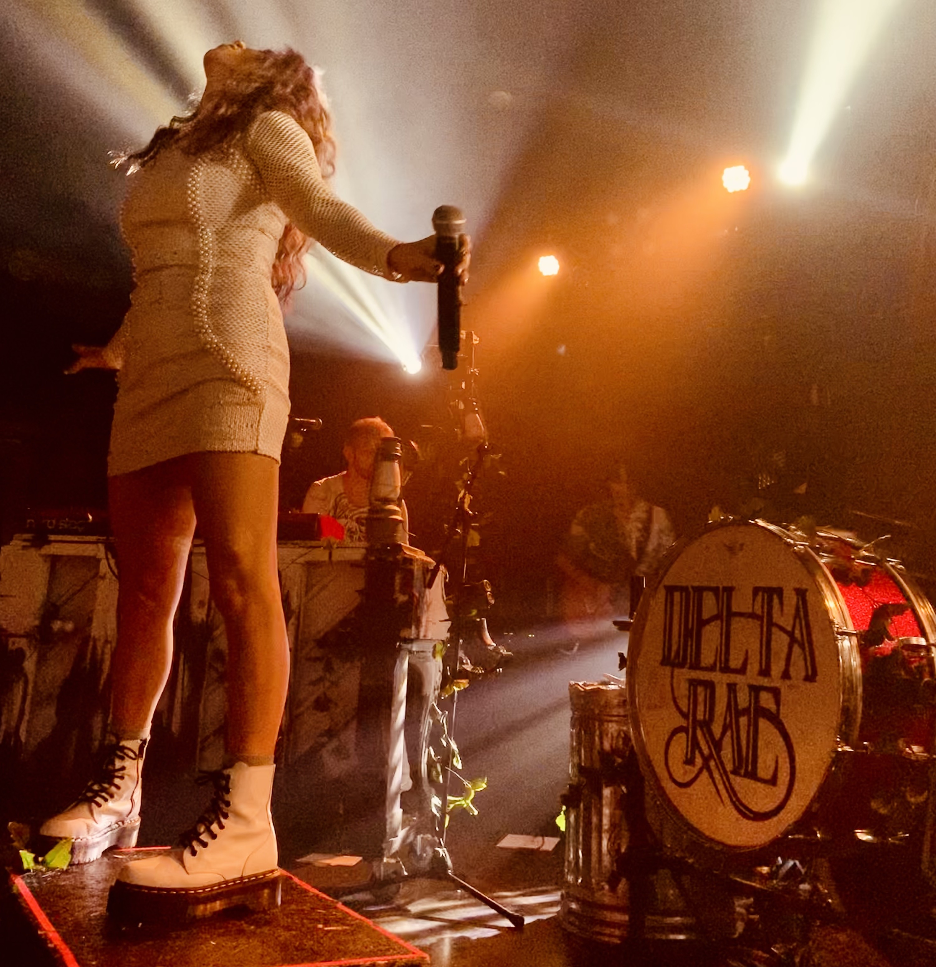 Live Report: Delta Rae at Lodge Room – The Indy Review