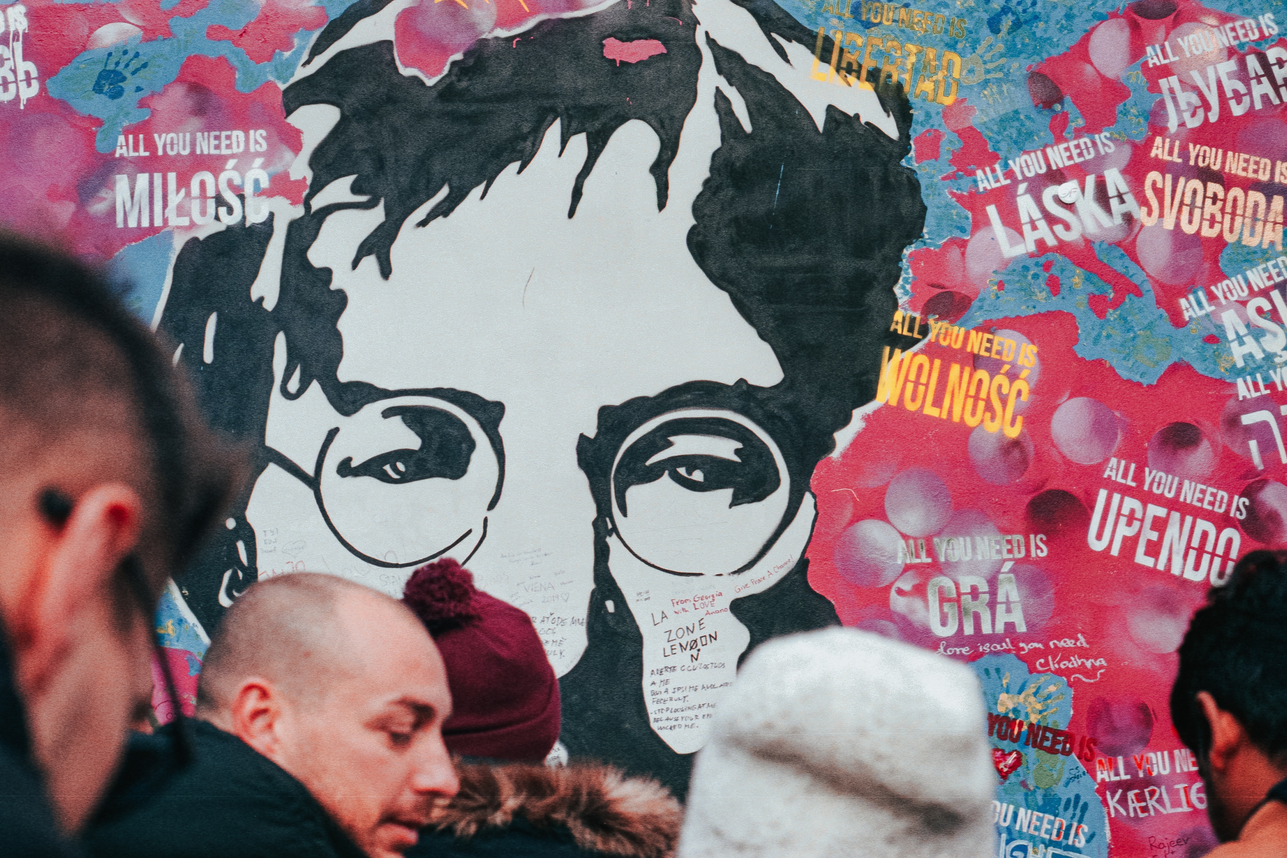 Iconic Artists With Equally Iconic Eyewear – The Indy Review